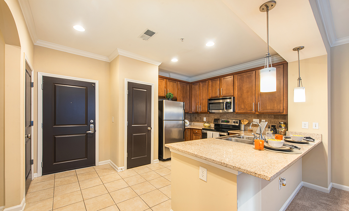 MAA Lenox Luxury Apartments in Buckhead Atlanta | MAA